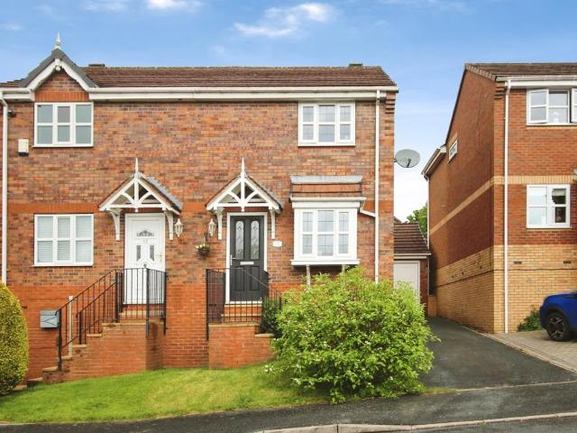 2 bedroom semi detached house for sale