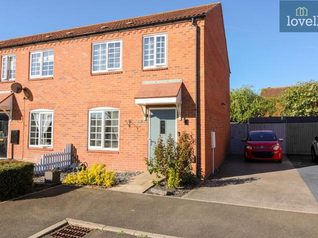 2 bedroom semi detached house for sale
