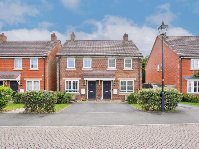 2 bedroom semi detached house for sale