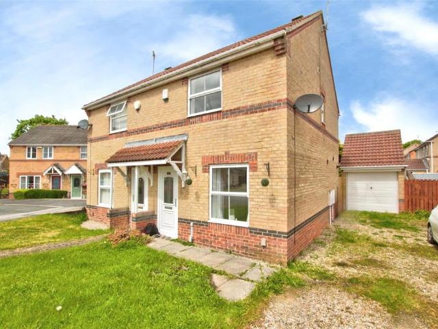 2 bedroom semi detached house for sale