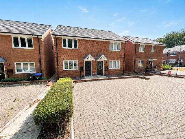 2 bedroom semi detached house for sale