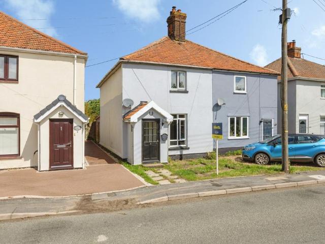 2 bedroom semi detached house for sale