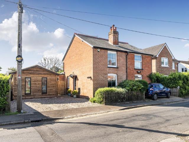2 bedroom semi detached house for sale