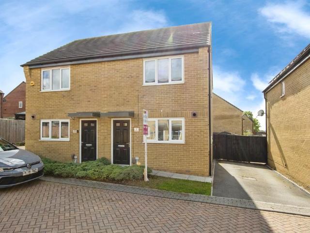 2 bedroom semi detached house for sale