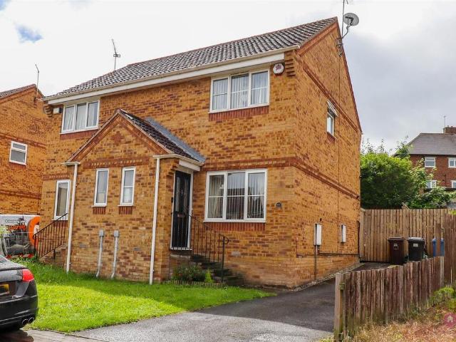 2 bedroom semi detached house for sale
