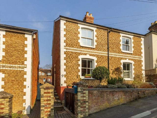 2 bedroom semi detached house for sale