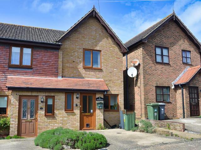 2 bedroom semi detached house for sale