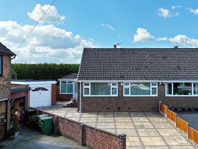 2 bedroom semi detached house for sale