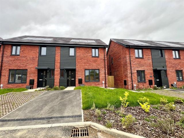 2 bedroom semi detached house for sale