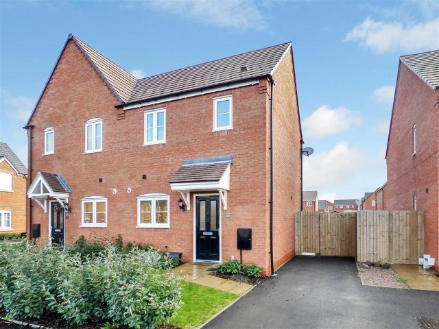 2 bedroom semi detached house for sale