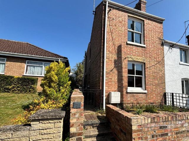 2 bedroom semi detached house for sale