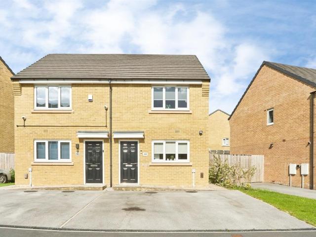2 bedroom semi detached house for sale