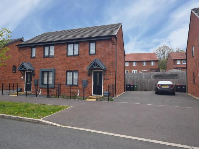 2 bedroom semi detached house for sale