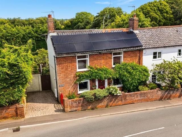 2 bedroom semi detached house for sale