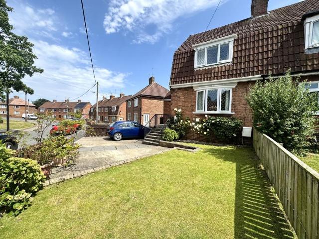 2 bedroom semi detached house for sale