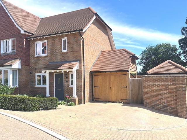 2 bedroom semi detached house for sale
