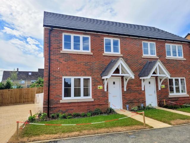 2 bedroom semi detached house for sale