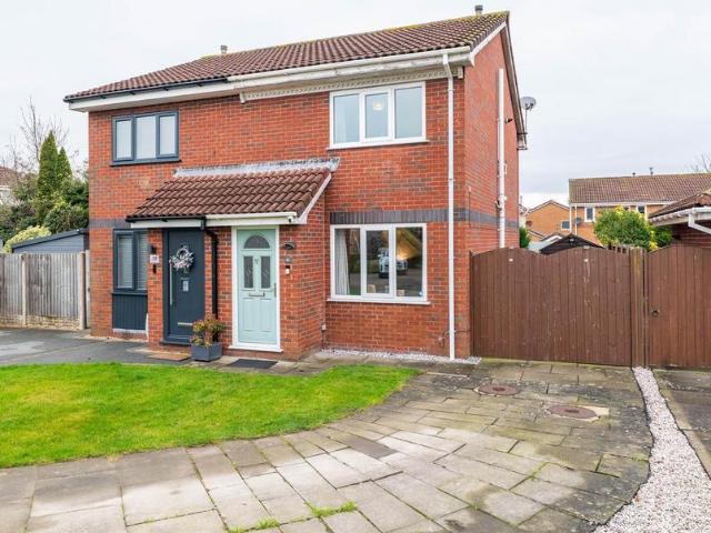 2 bedroom semi detached house for sale