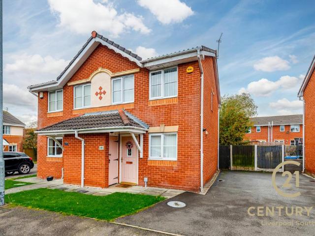 2 bedroom semi detached house for sale