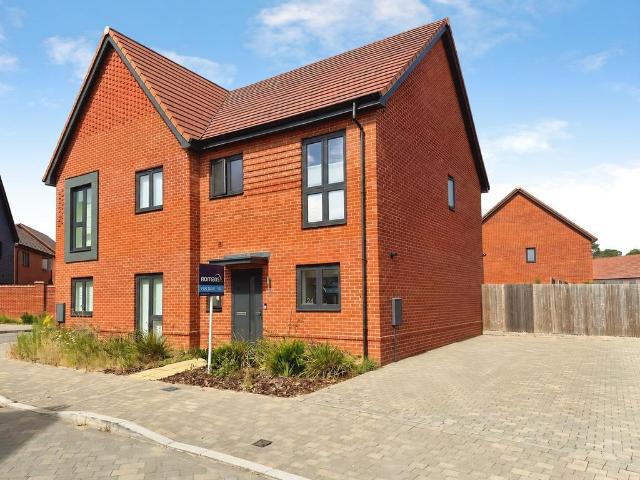 2 bedroom semi detached house for sale