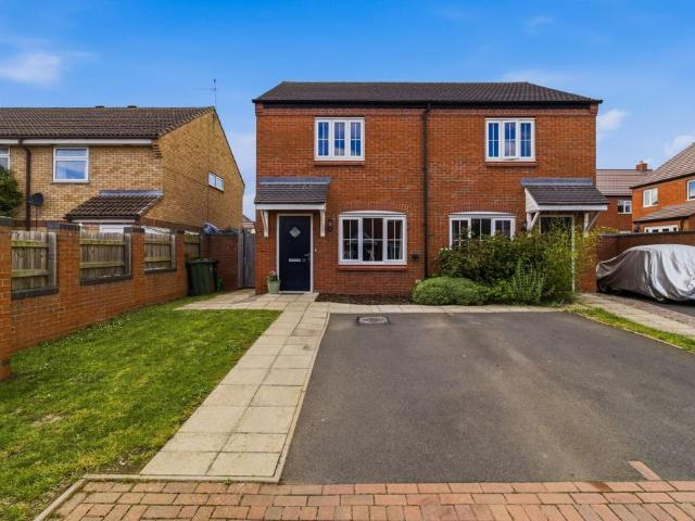 2 bedroom semi detached house for sale
