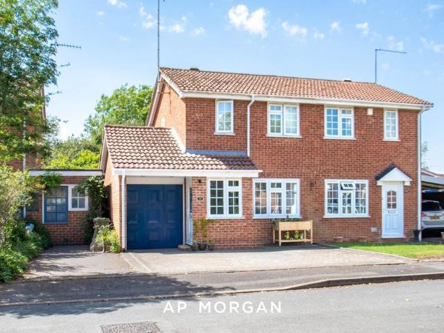 2 bedroom semi detached house for sale