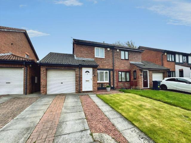 2 bedroom semi detached house for sale