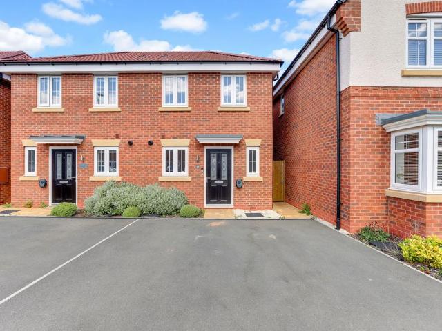 2 bedroom semi detached house for sale