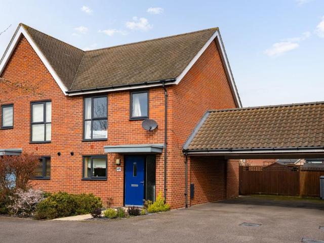 2 bedroom semi detached house for sale