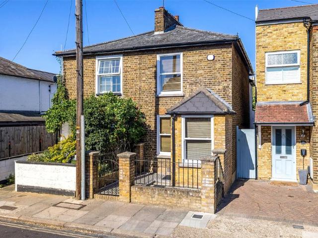 2 bedroom semi detached house for sale