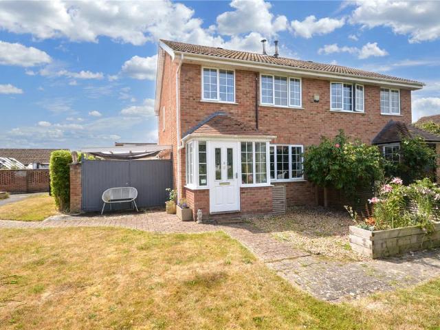 2 bedroom semi detached house for sale