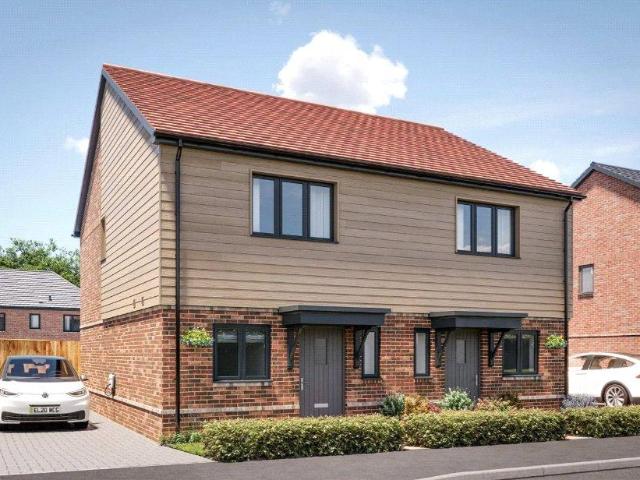 2 bedroom semi detached house for sale