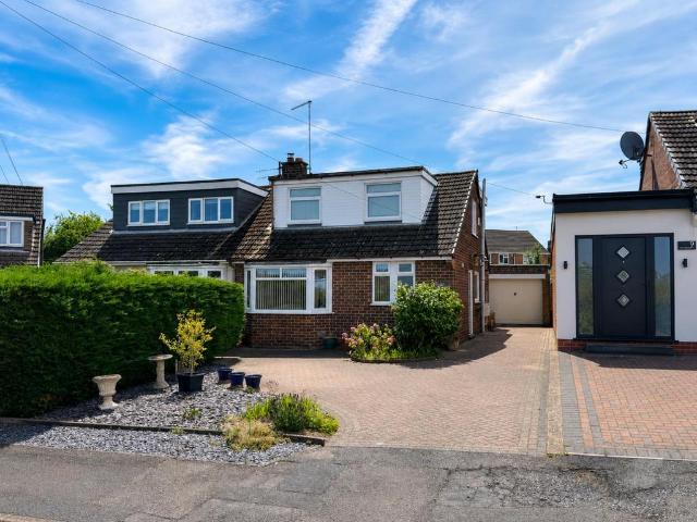 2 bedroom semi detached house for sale