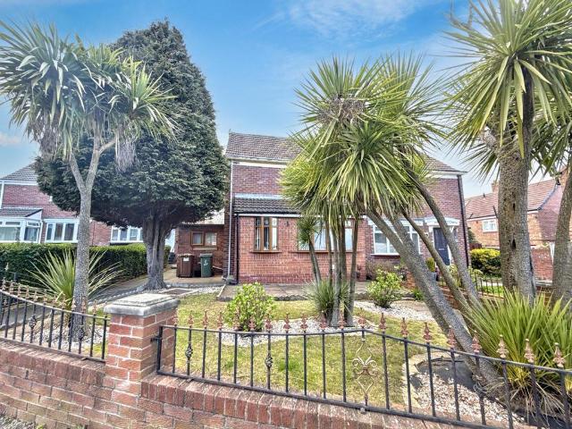 2 bedroom semi detached house for sale