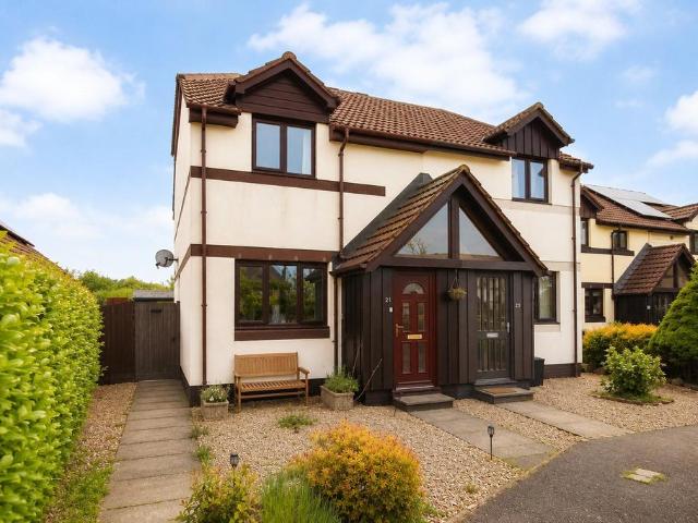 2 bedroom semi detached house for sale