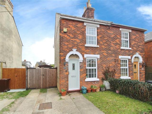 2 bedroom semi detached house for sale