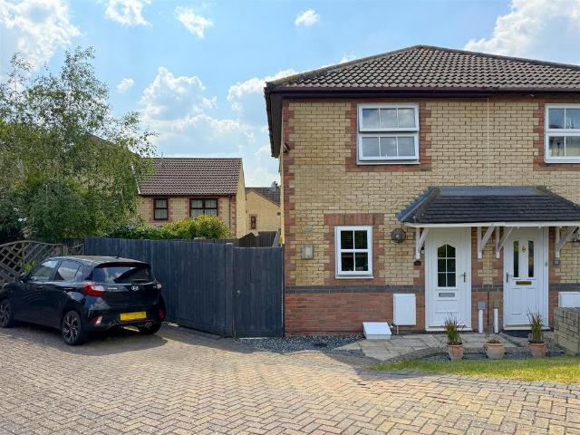 2 bedroom semi detached house for sale