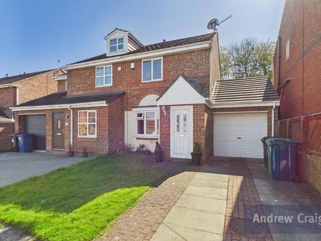 2 bedroom semi detached house for sale