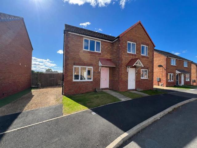 2 bedroom semi detached house for sale