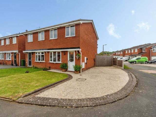 2 bedroom semi detached house for sale