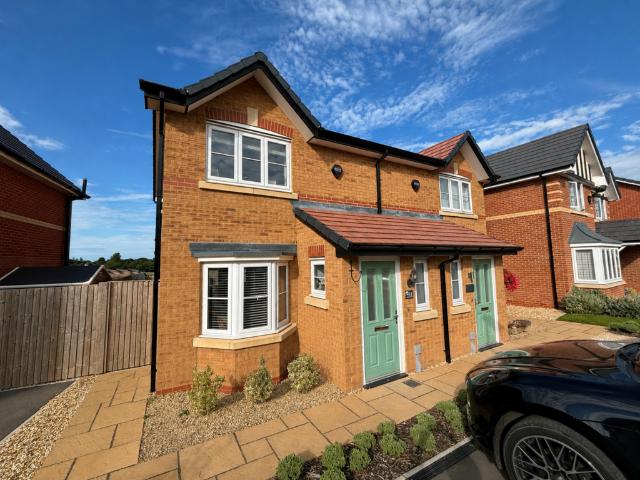 2 bedroom semi detached house for sale