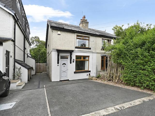 2 bedroom semi detached house for sale