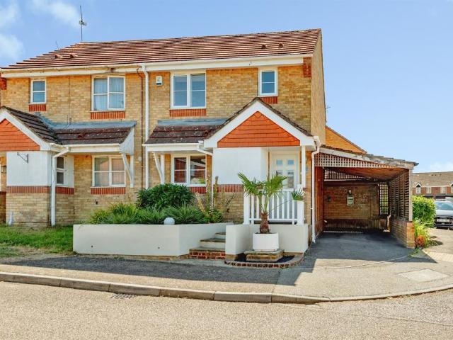 2 bedroom semi detached house for sale