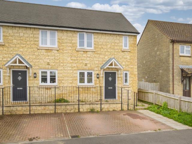 2 bedroom semi detached house for sale