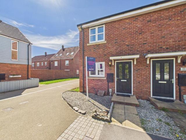 2 bedroom semi detached house for sale