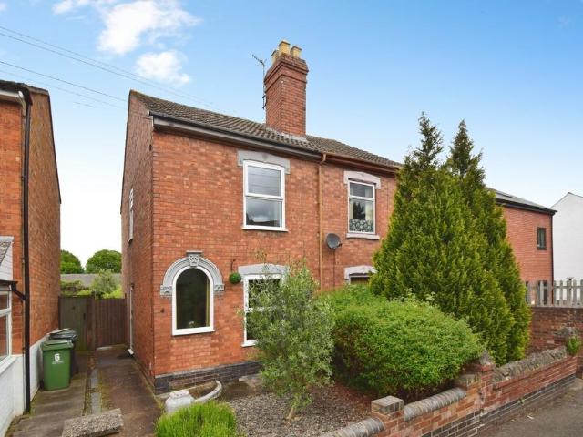 2 bedroom semi detached house for sale