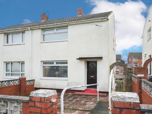 2 bedroom semi detached house for sale