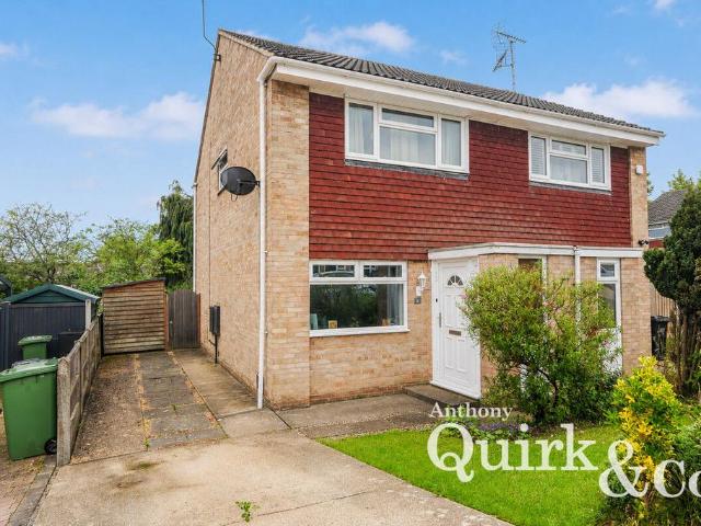 2 bedroom semi detached house for sale