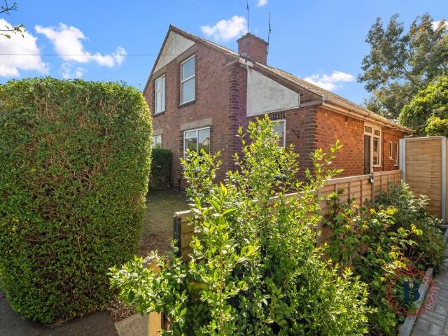 2 bedroom semi detached house for sale