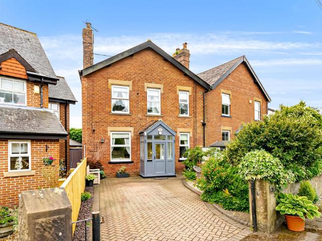 2 bedroom semi detached house for sale